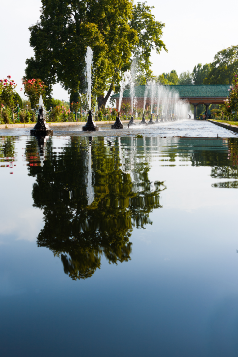 13 Stunning Gardens Around the World to Inspire Your Next Outdoor ...